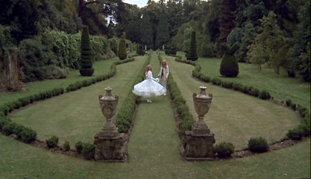 Dusty Video Box: Britannia waves the rules… The Ruling Class (1972)