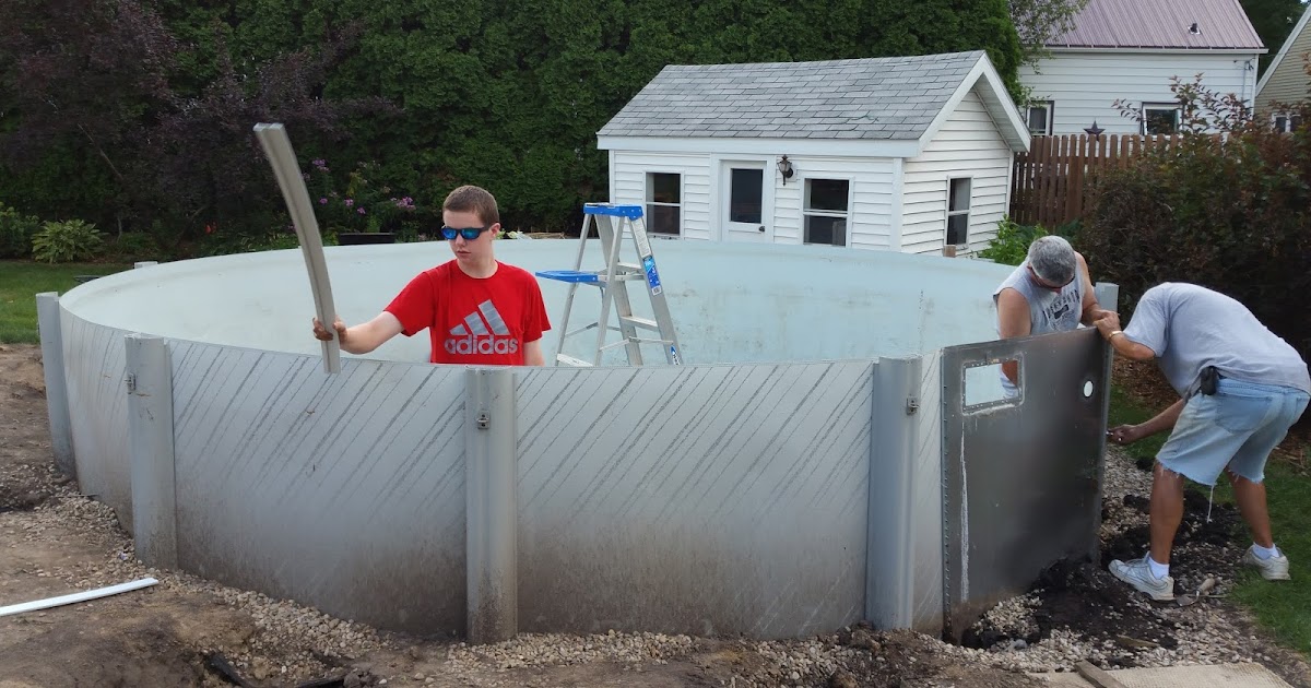 The Hayes Blog: Step 2 dismantle old pool.