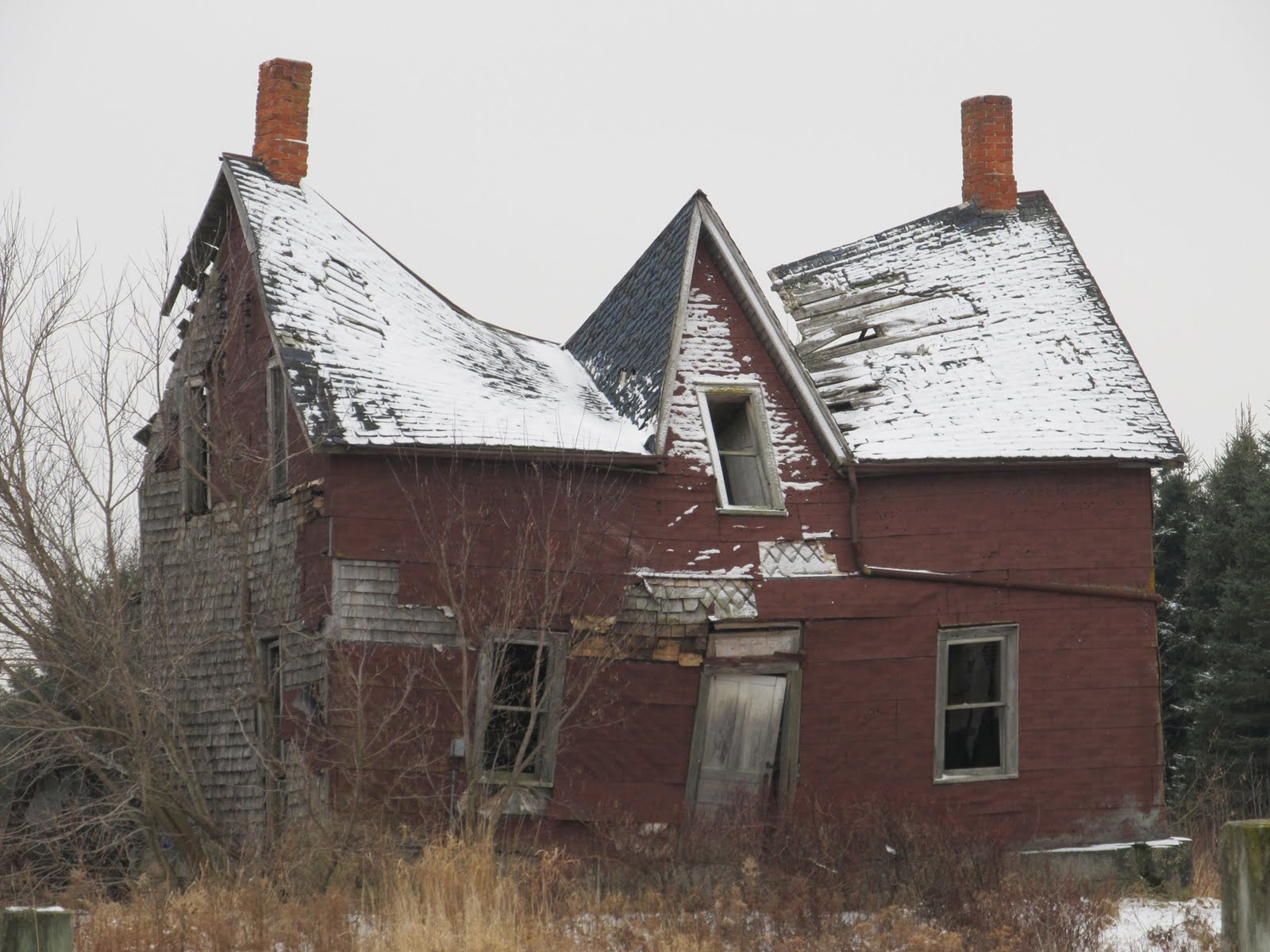 SubRosa-RosaMundi: Sad Old House Photos