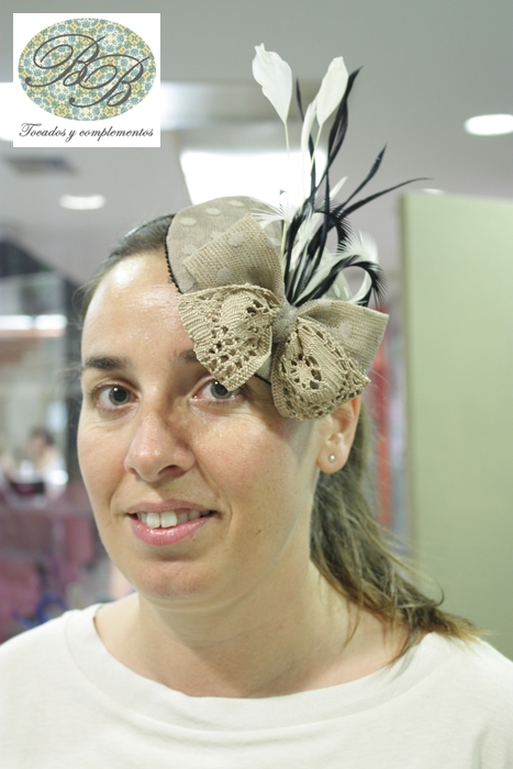 BB tocados y complementos: Tocadas o pilladas?? (al recoger su tocado en la tienda)