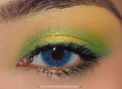 The Style Hymn: Try Neon Eye Shadow Trend!