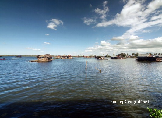 Macam-macam Perairan Darat - Konsep Geografi