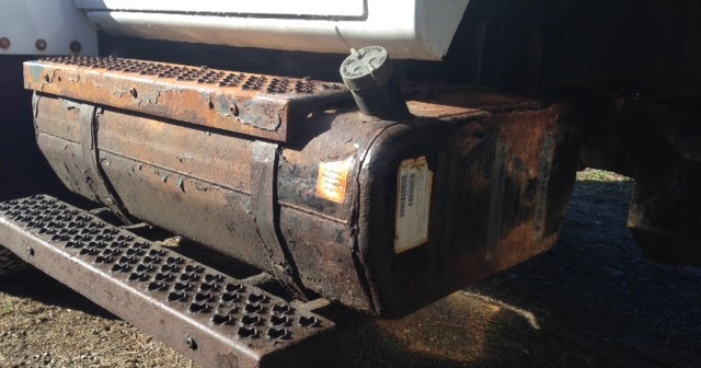 Side Mounted Fuel Tanks for Medium and Heavy duty Trucks