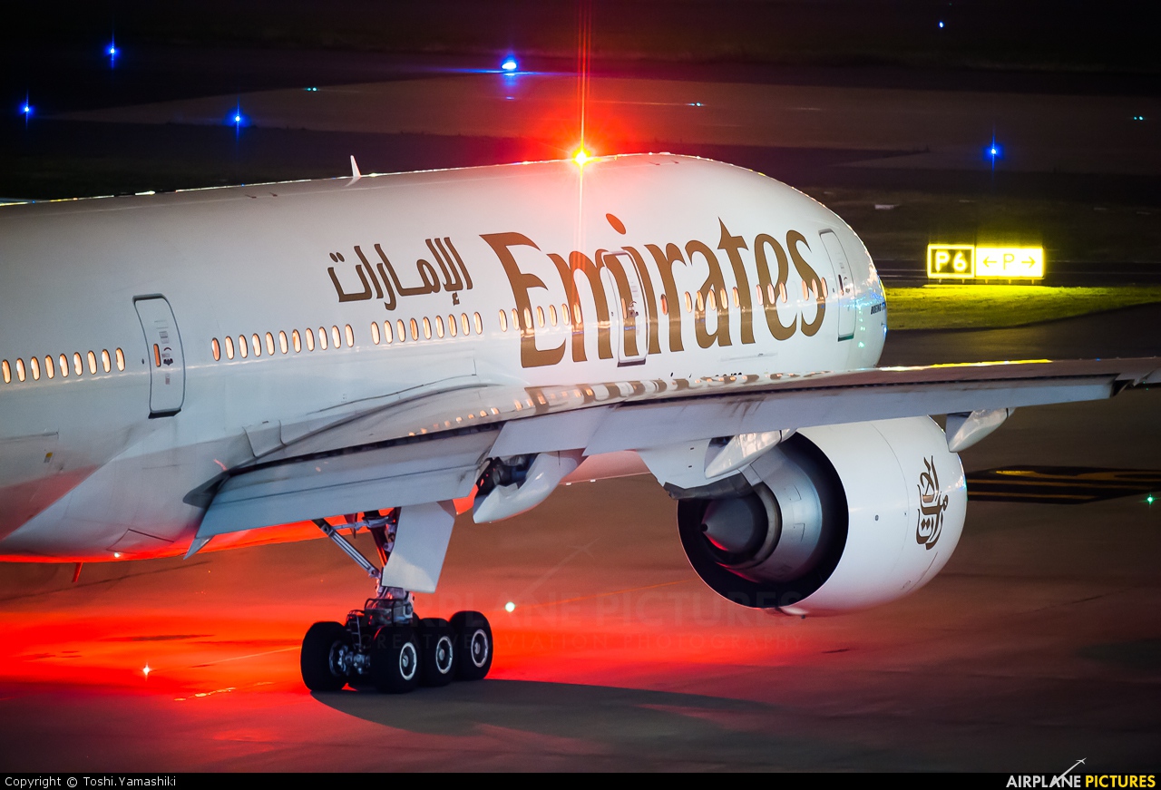 Direto do Cockpit: Emirates Boeing 777-300