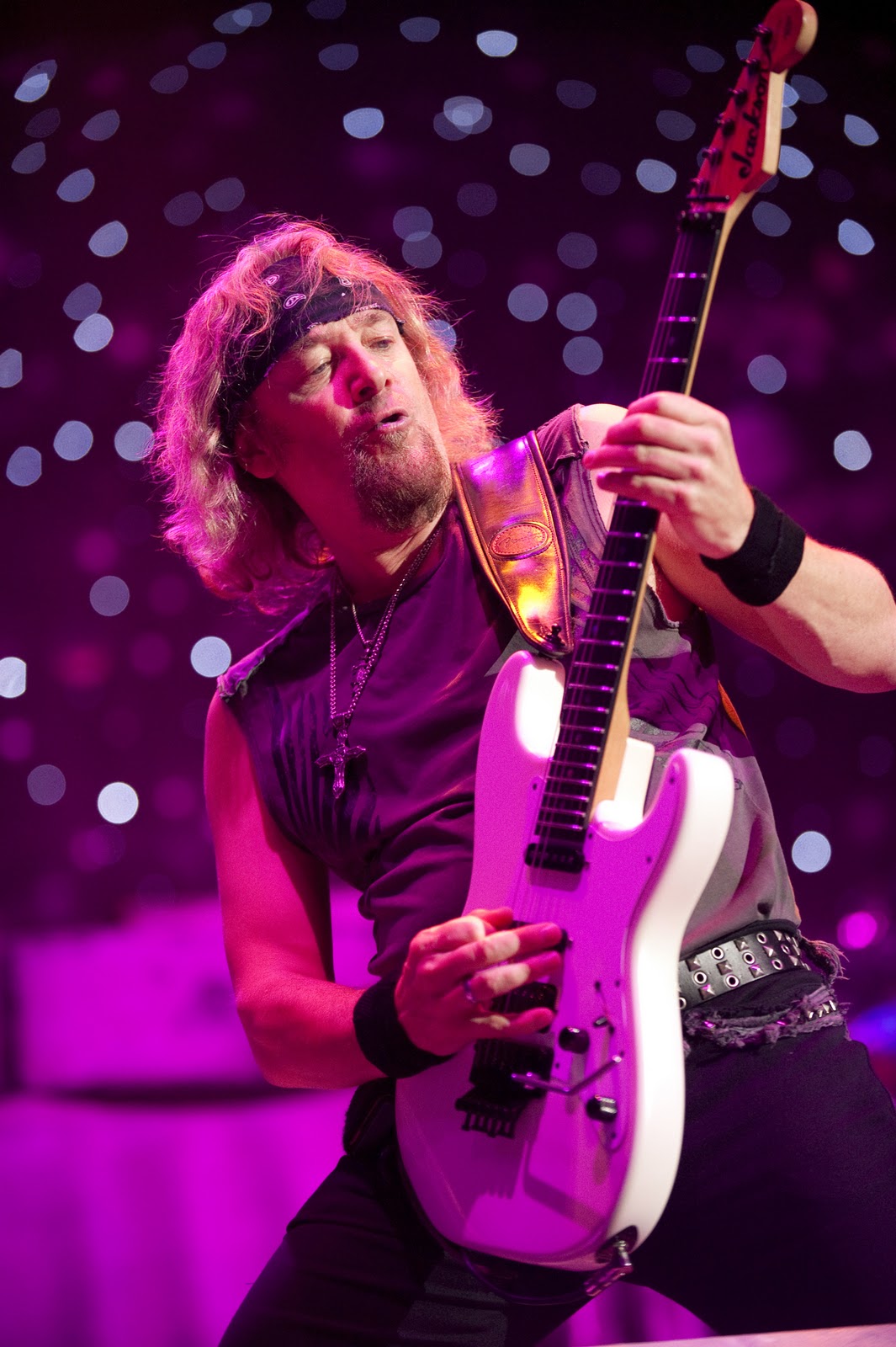 ADRIAN SMITH: Sem tour para a nova coletânea From Fear to Eternity ...