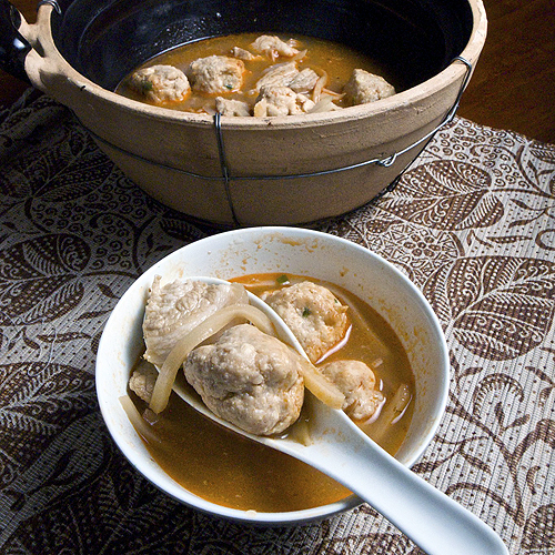 Javaholic: Pong Tauhu--Tofu with Meatball Soup