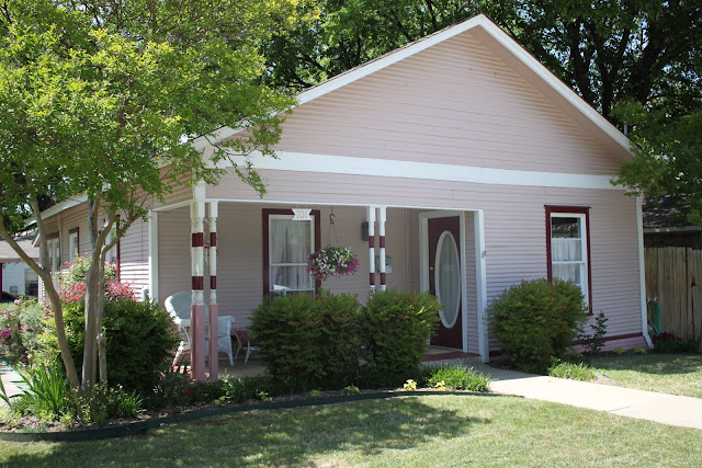 Glimpse of My World: Little pink cottage...