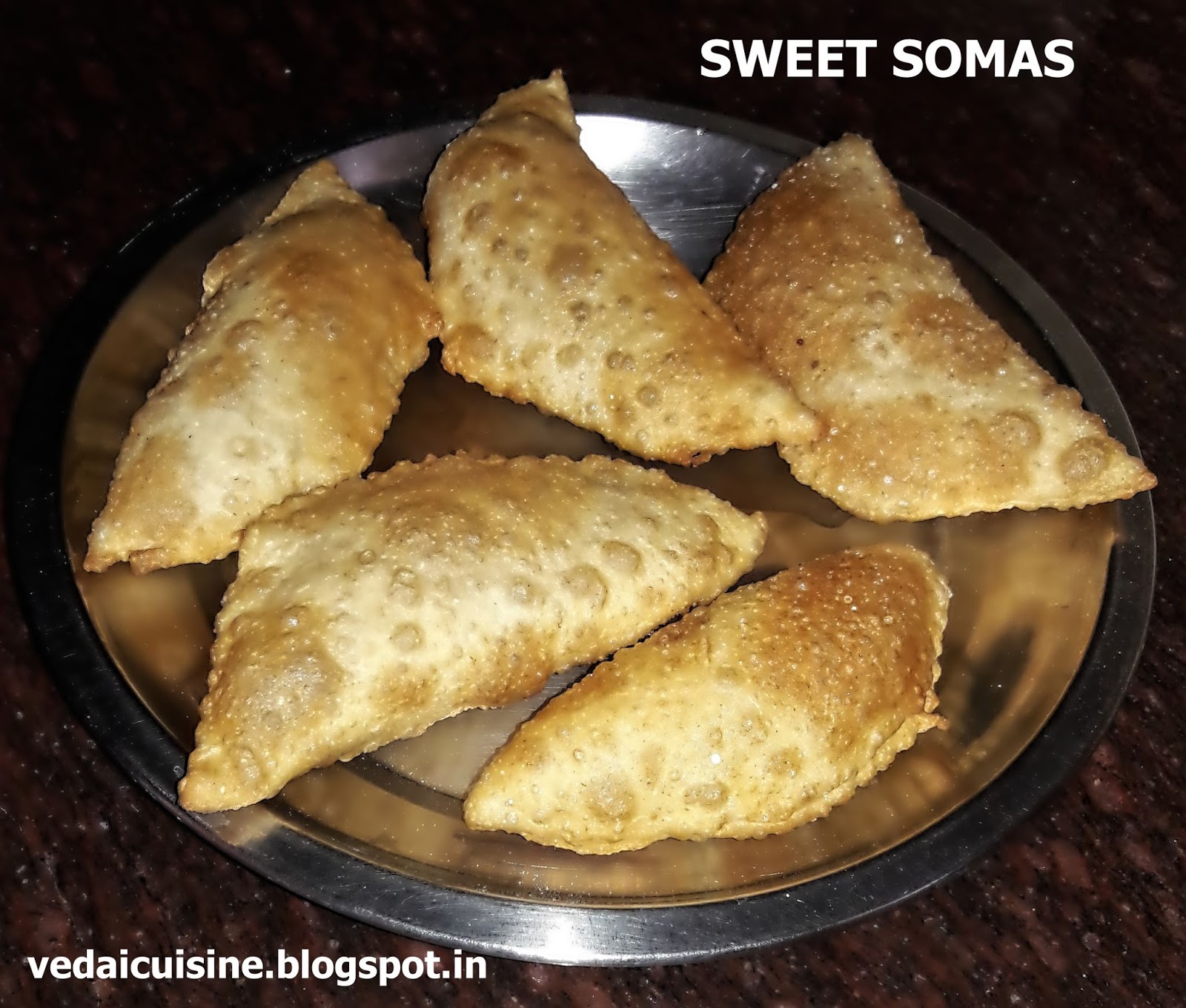 Vedai Cuisine: SWEET SOMAS