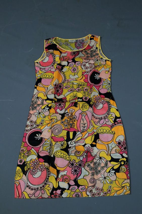 The Broke Costumer: 1960s Paper Dresses