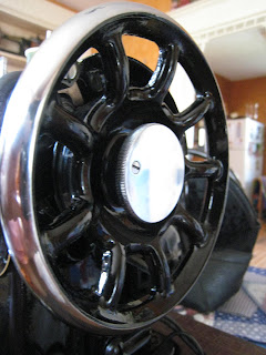 The Vintage Seamstress: Scarce Singer Model 179 just in...