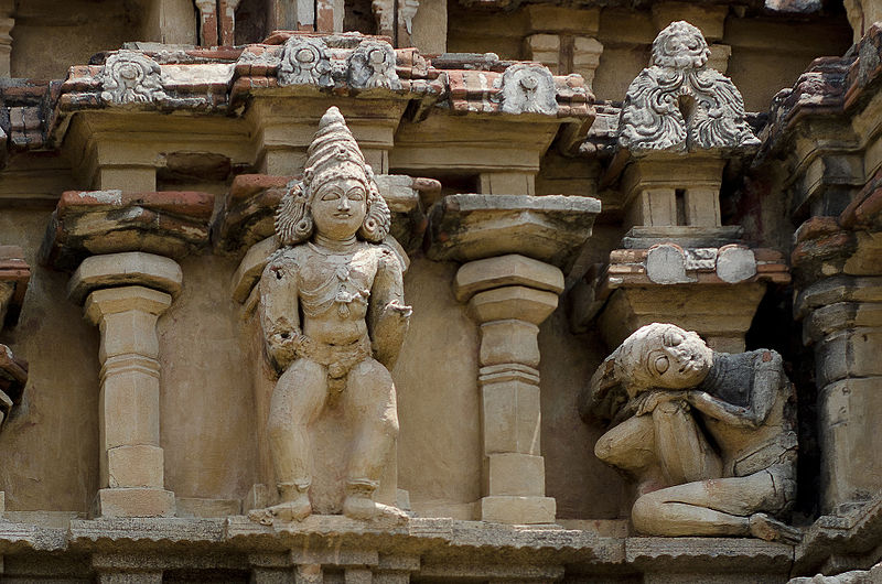 Tamilnadu Tourism: Brihadeeswarar Temple – Sculptures