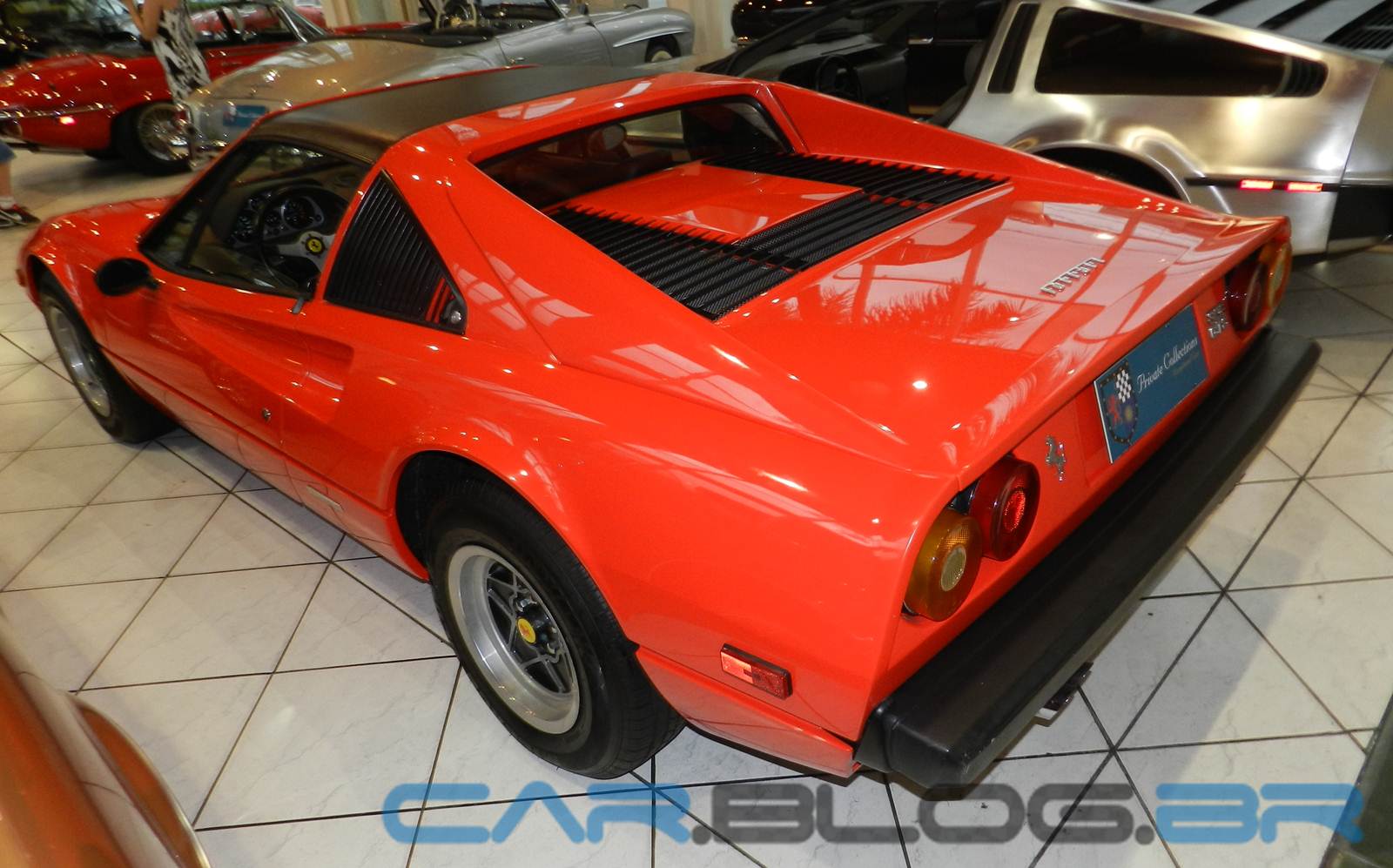 Ferrari 308 GTS 1978: fotos e informações do carro do Magnum