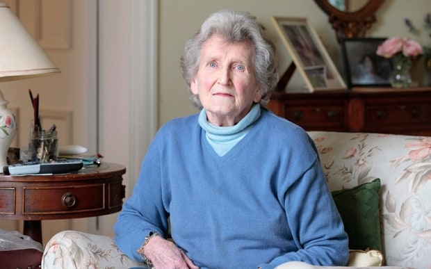 Zmarła Margaret Rhodes - kuzynka królowej. - Brytyjska Rodzina Królewska