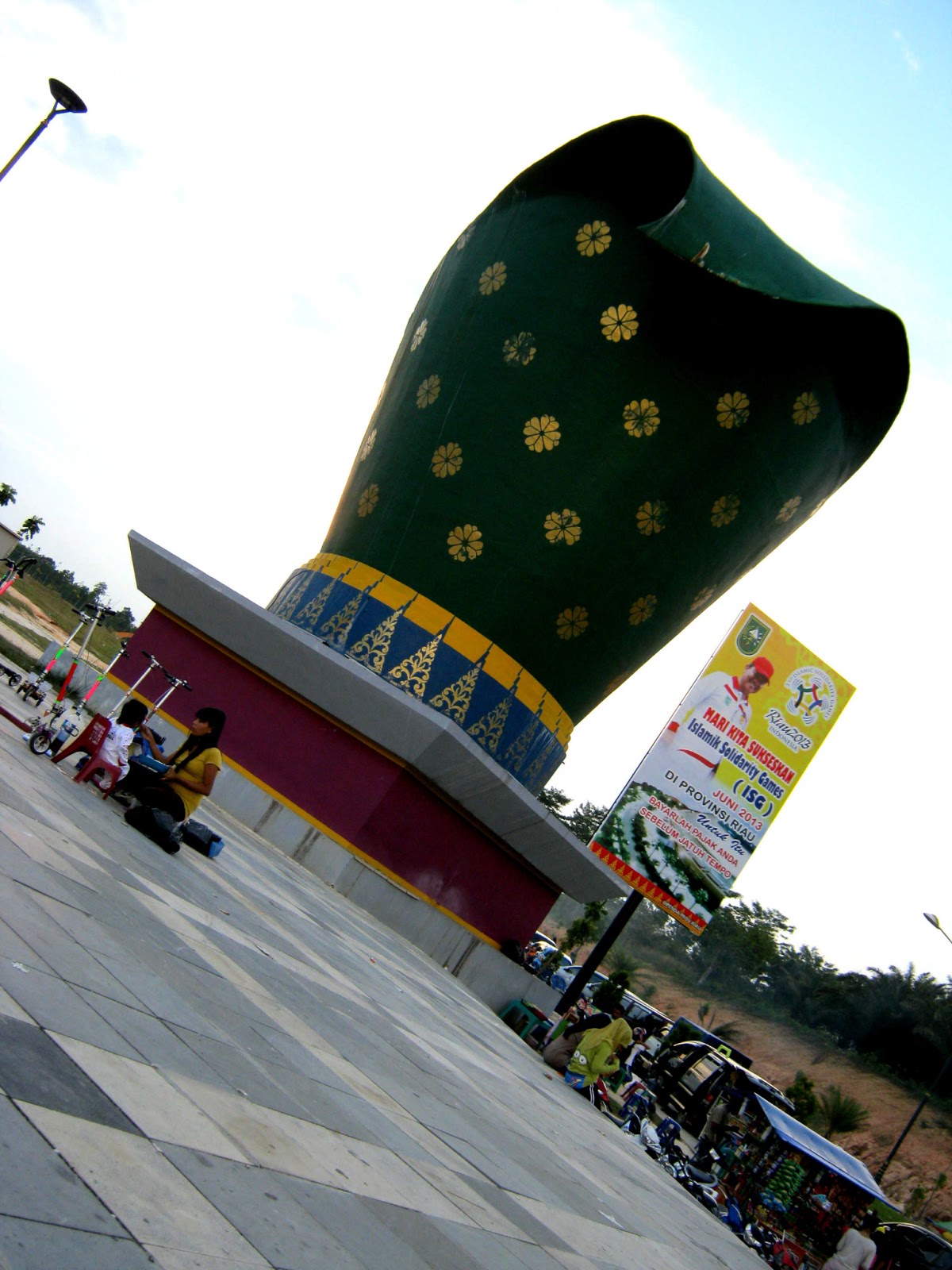 Lari-lari Sore di Komplek Stadion Utama Riau | Keliling Riau