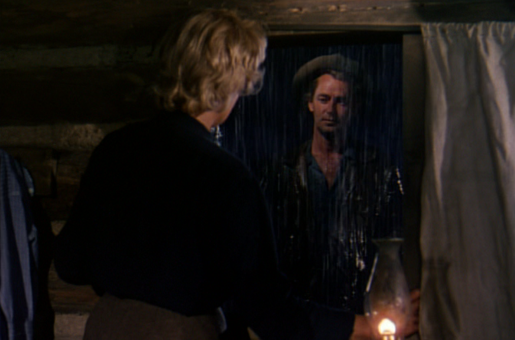 Caftan Woman: March 2017