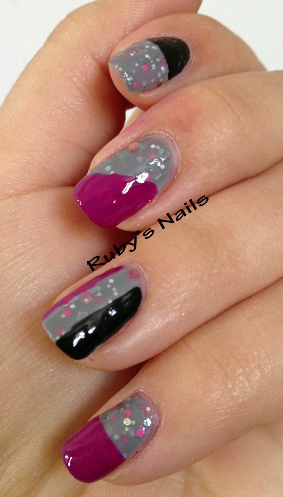 Ruby's Nails: Monday Mani: Creative Layering