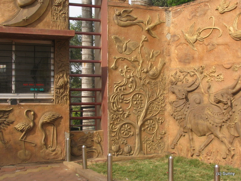 Sagara Teeram: A Morning Visit to the Indira Gandhi Glass House, Hubli