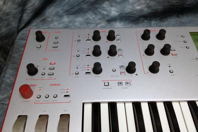 MATRIXSYNTH: Alesis ION Analog Modeling 49-Key Synthesizer SN (21 ...