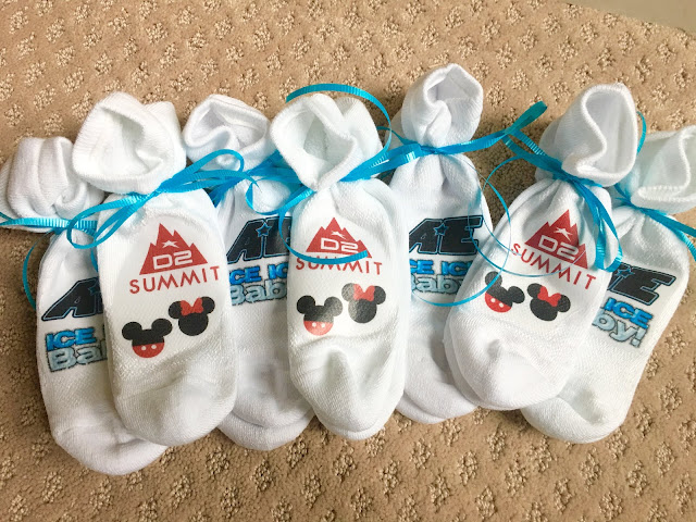Magnolia Mamas : DIY Personalized Socks and Bag Tags {Summit Goodie Bags}