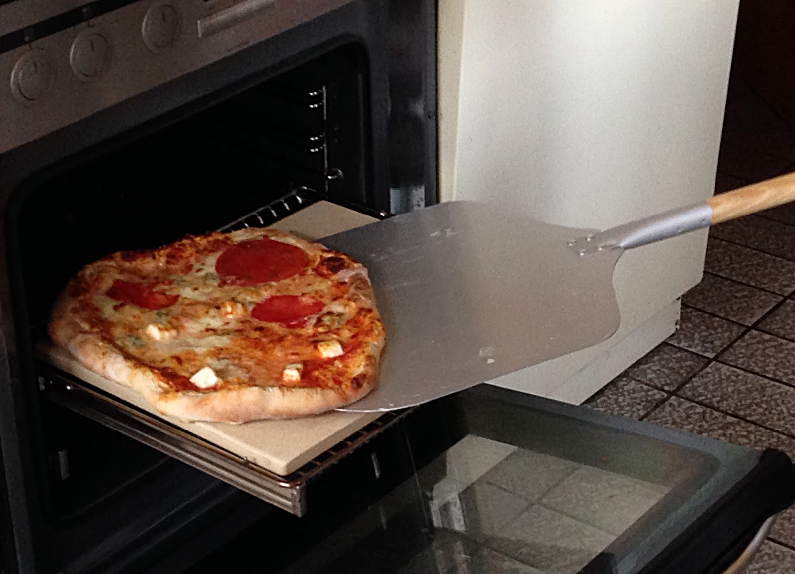 Pudica's Food Corner: My Brother's Homemade Cheese Pizza from scratch