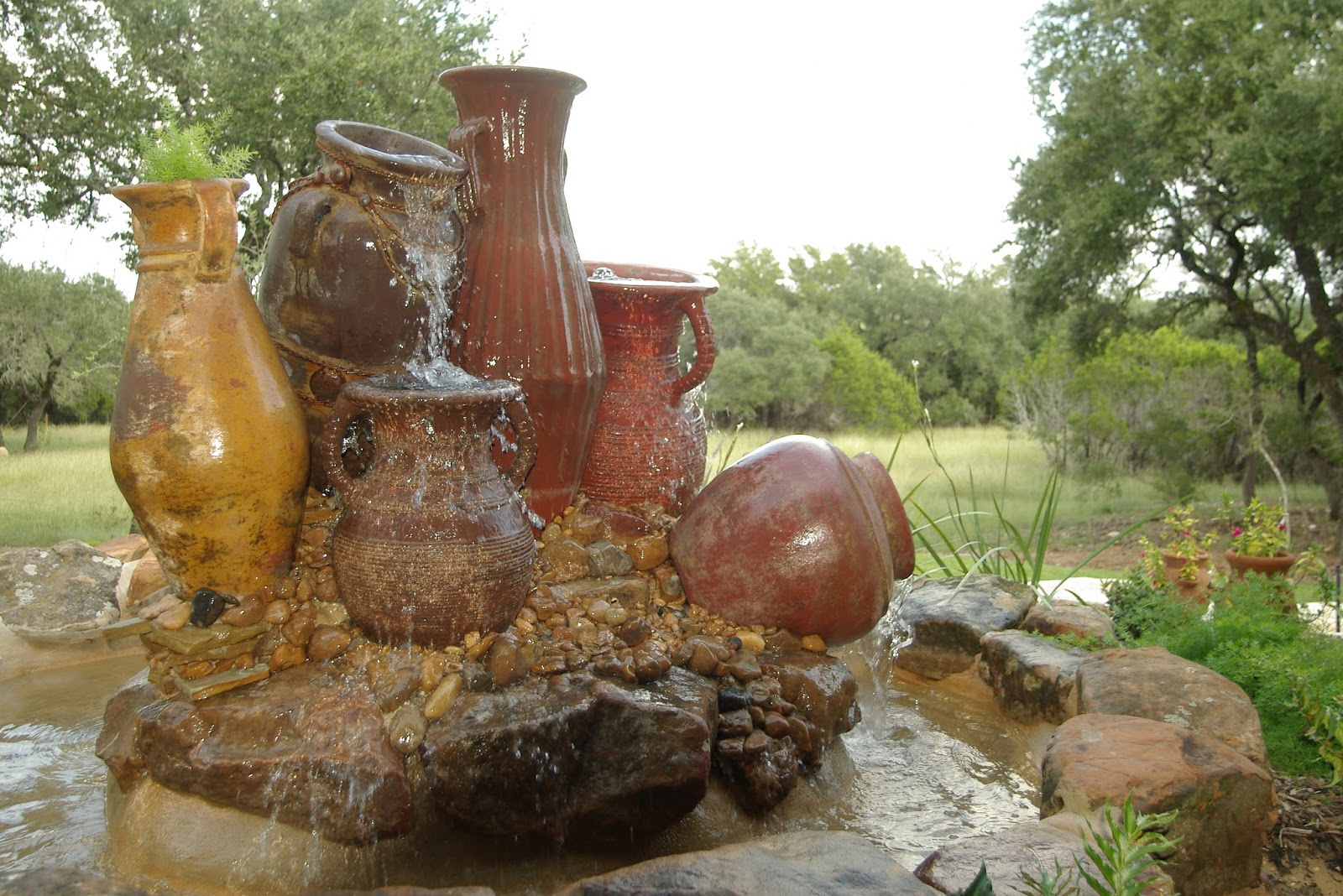 Preferred Landscape and Lighting: Different Types of Water Features