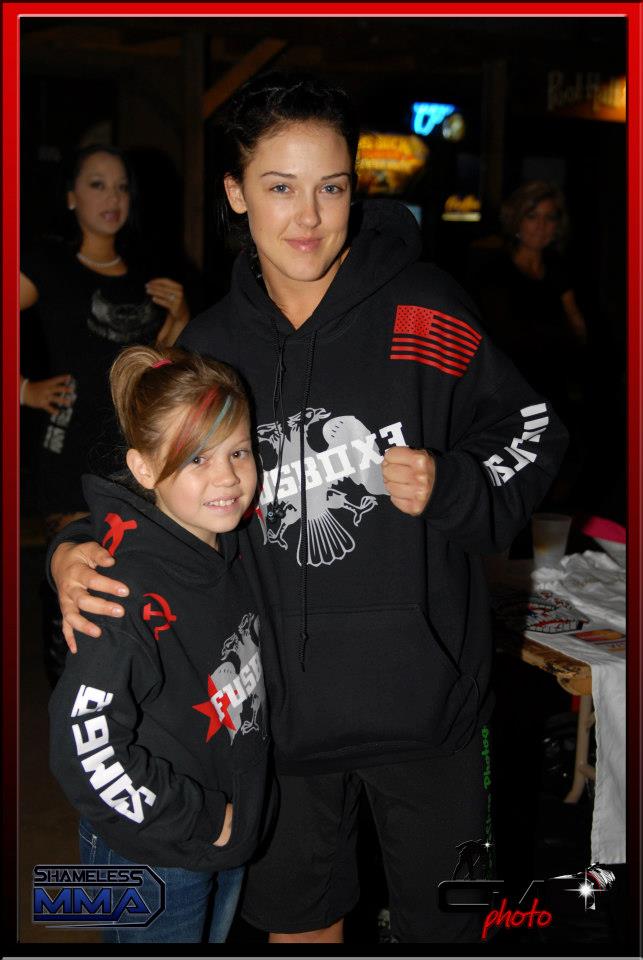 Pro Boxer/Kickboxer/MMA Fighter-Maureen Baby Face Riordon