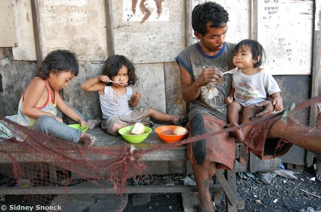 Because Pinoys Eat REAL Junk Food! | #MoreFunInThePhilippines