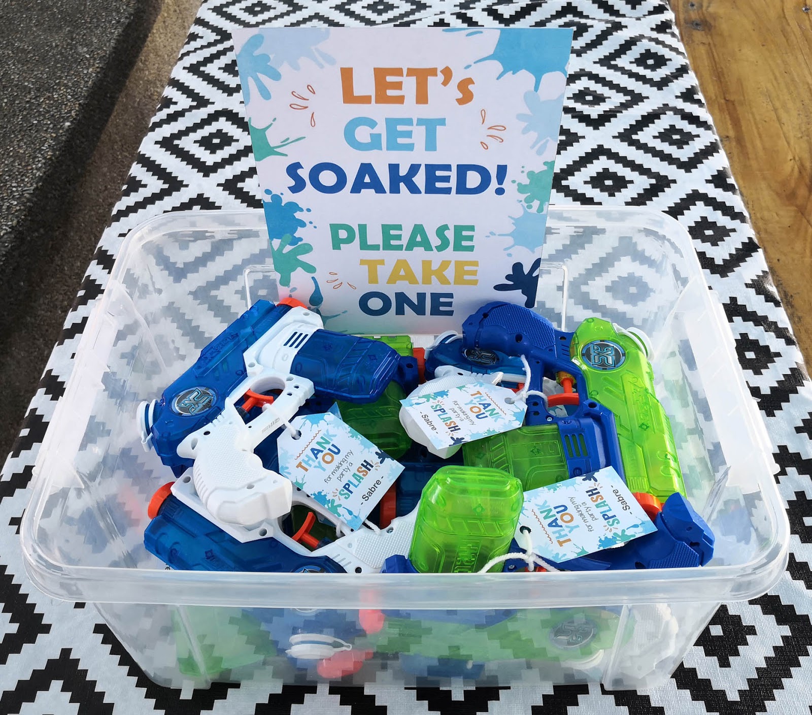 MrsMommyHolic: A 7th Birthday Pool Party