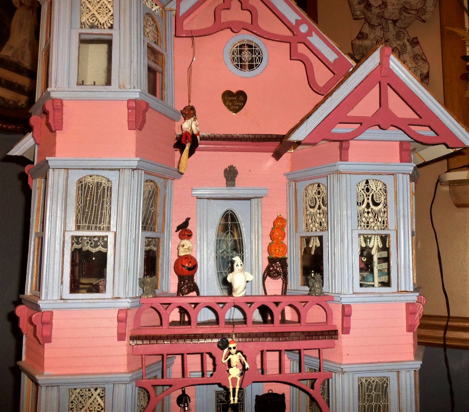 DEBBIE-DABBLE BLOG: Victorian Haunted Doll House, 2018
