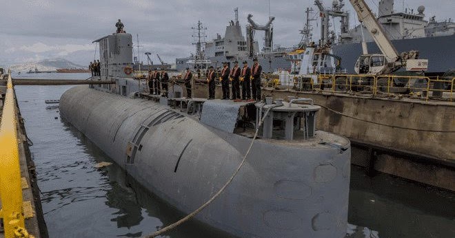 BAP Chipana:Vida nueva para un submarino | www.elSnorkel.com