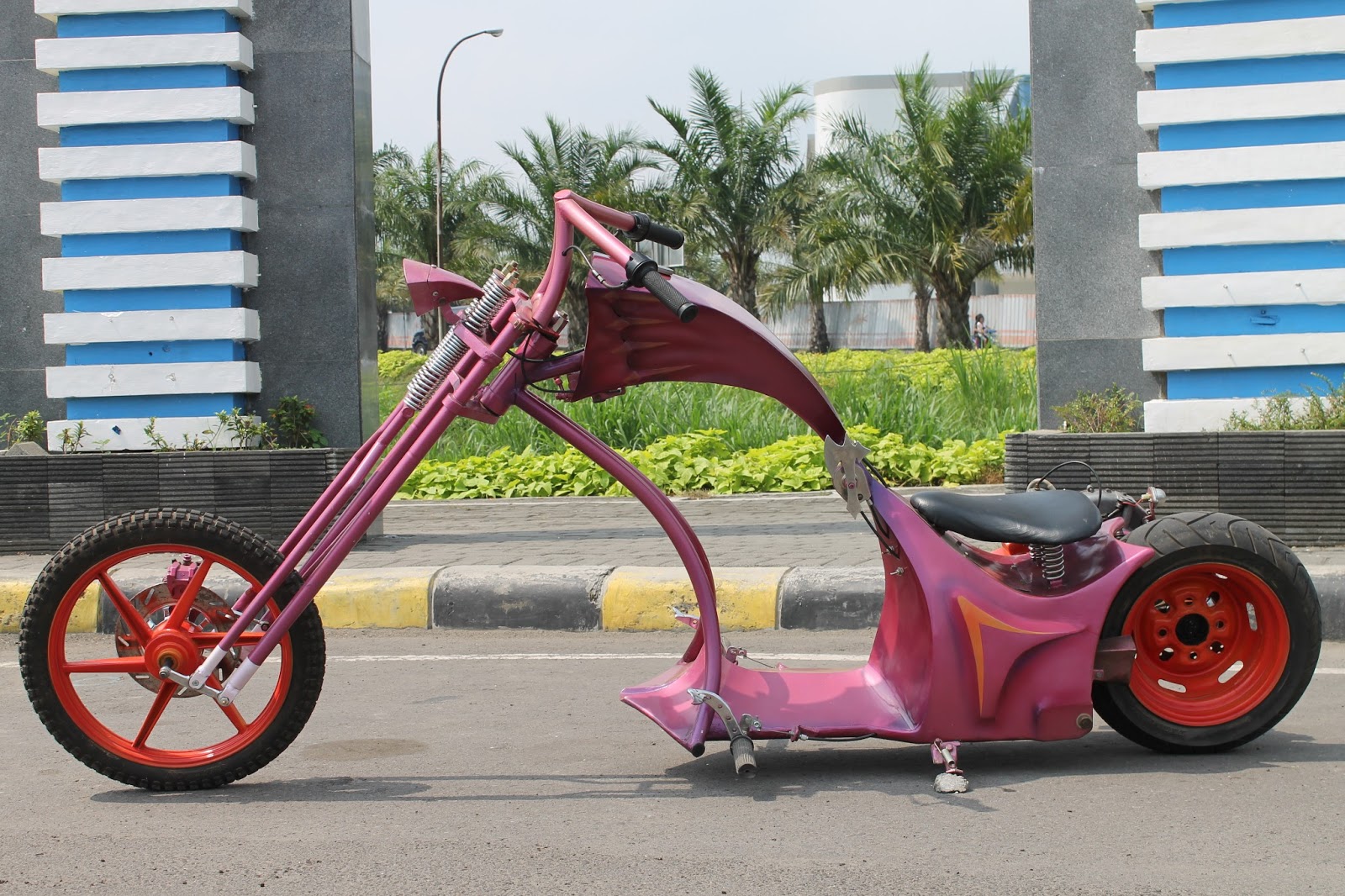 Kustom♛King: Chopper Vespas