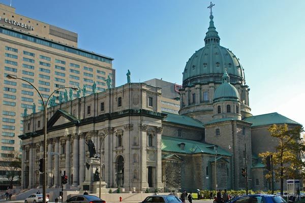 La Caverne aux Millions de Roses: Les plus belles églises de Montréal