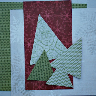 FotoBella: Christmas Countdown and a Festive Page