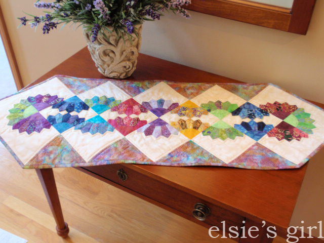 elsie's girl: batik Dresden table runner - free pattern review