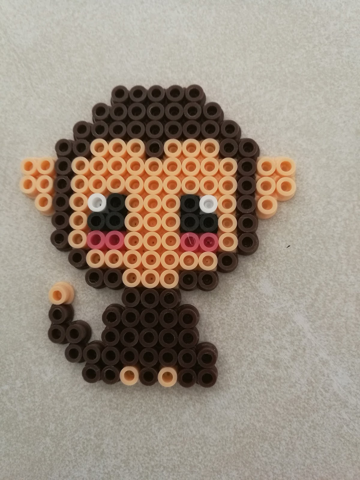 LLAVERO HAMA BEADS CHANGO