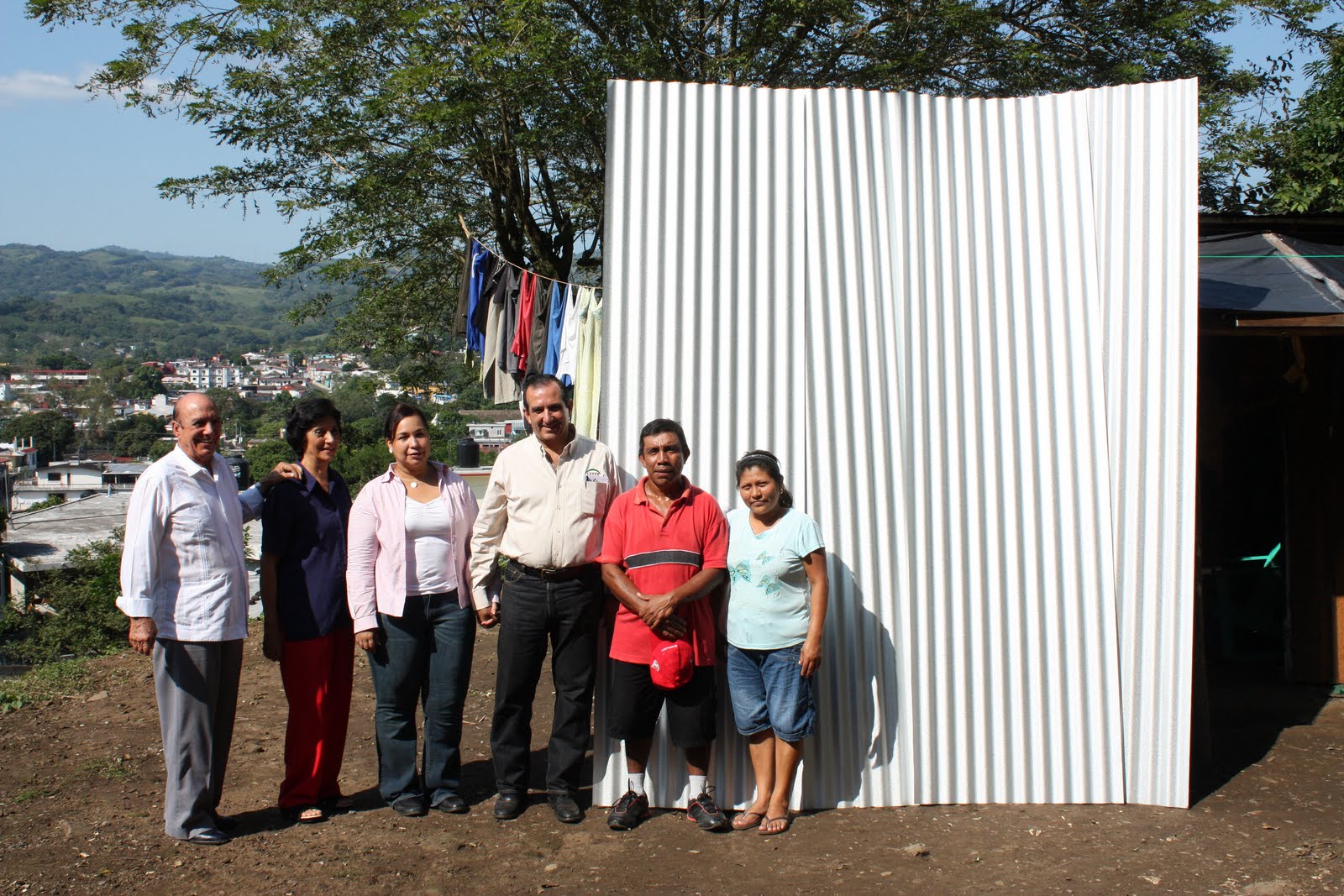 EN LOS TUXTLAS: EL DIPUTADO FELIX CASTELLANOS RABAGO HIZO ENTREGA DE ...