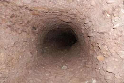 The ‘’Rabbit Hole’’ tunnel. Notice the circular formation.