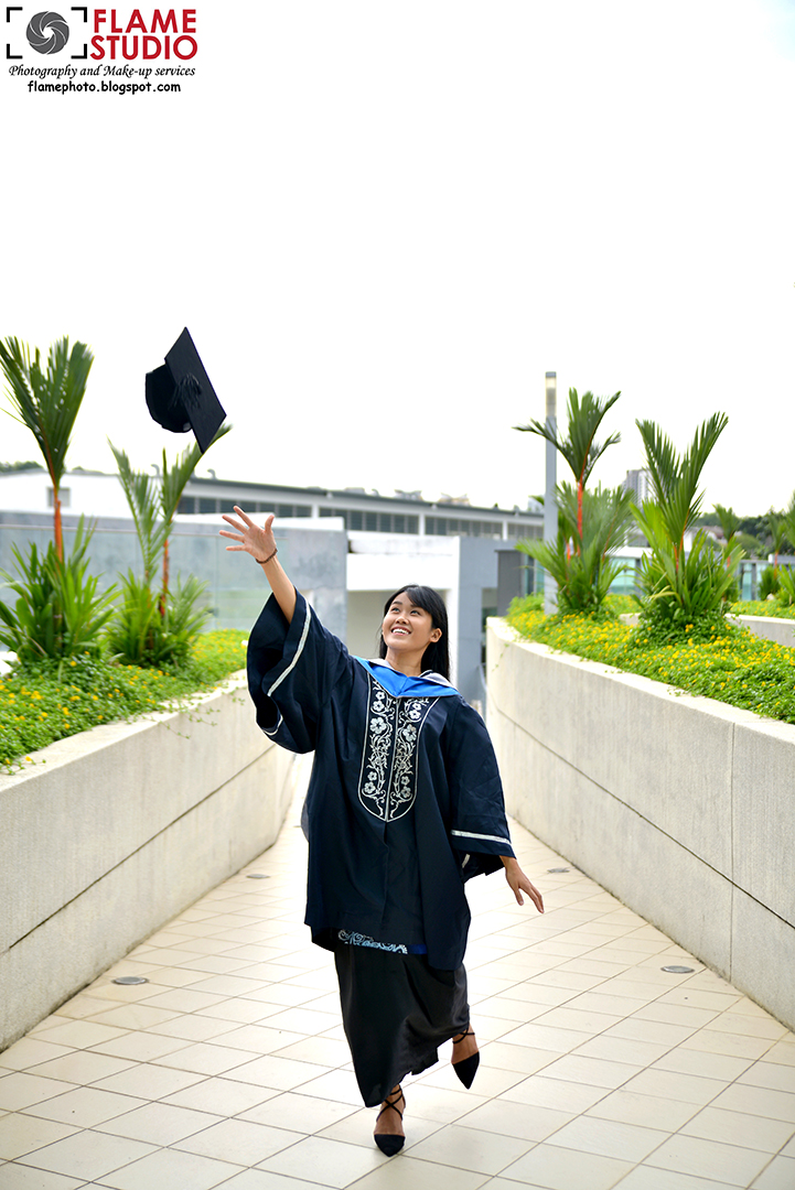 Flame Graduation Photography Studio: Graduation Convocation Family ...