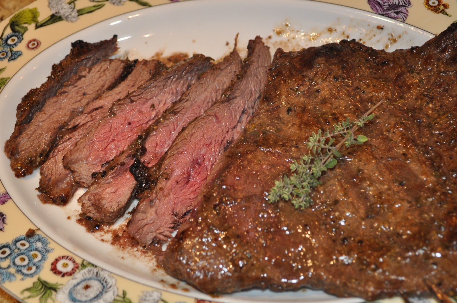 SEGEBUTĖS UŽRAŠAI: Jautienos paslėpsnies kepsnys "Flank steak" orkaitėje