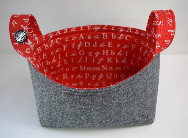 Quilted Blooms: Hour Basket and Sewtopia Swag