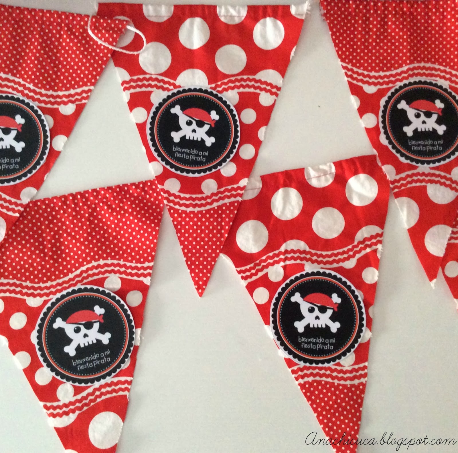 Anachicuca: Preparando una fiesta de piratas.