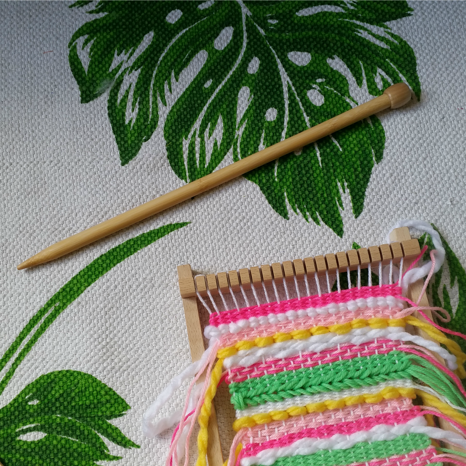 cupcake cutie: How to weave: Free step-by-step tutorial