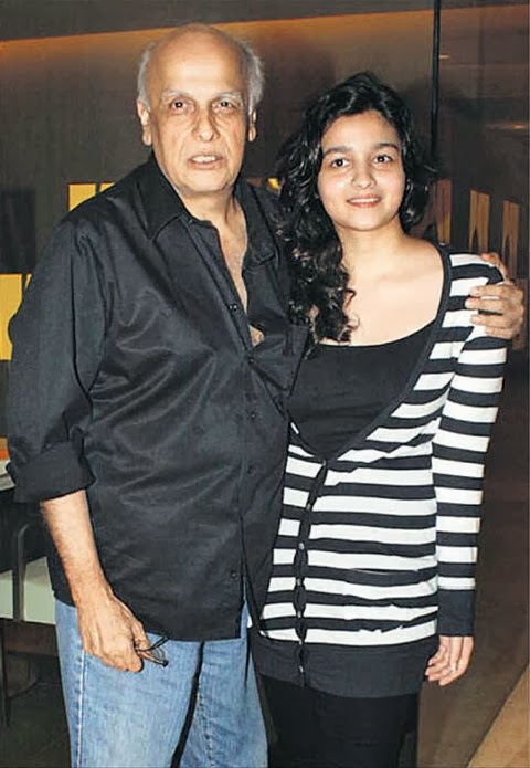 eShowBiz: Alia Bhatt With Her Father