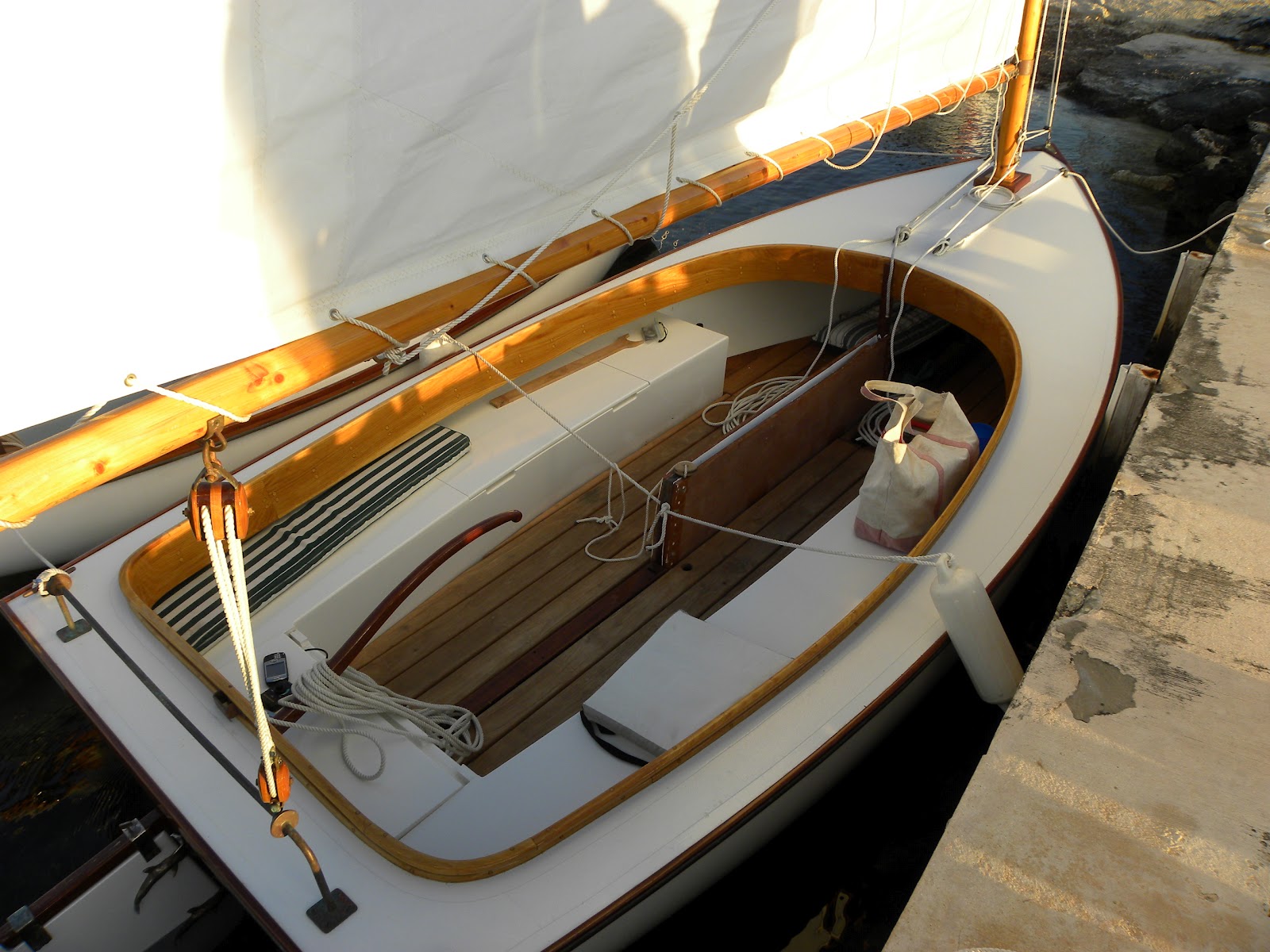 MY LIFE IN THE FLORIDA KEYS AND BEYOND: Some interesting Catboats show ...