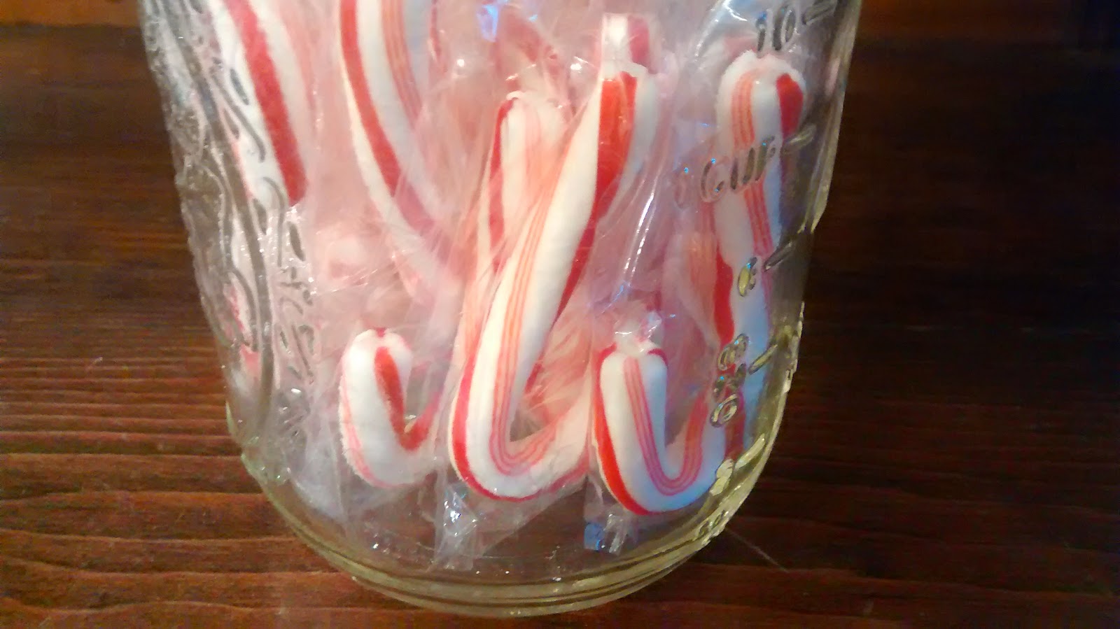 The Elementary Math Maniac: Candy Cane Math in the Primary Classroom