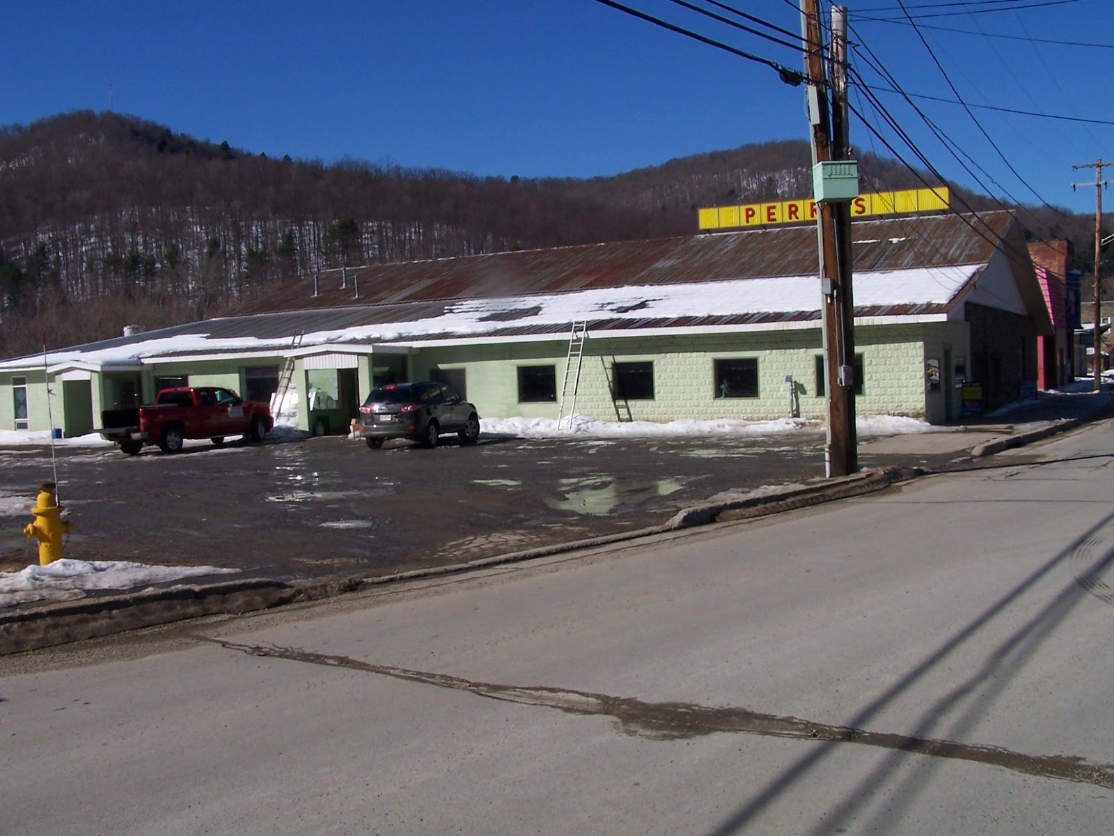 Awesome Austin: Perry Enterprises Moves to Main Street