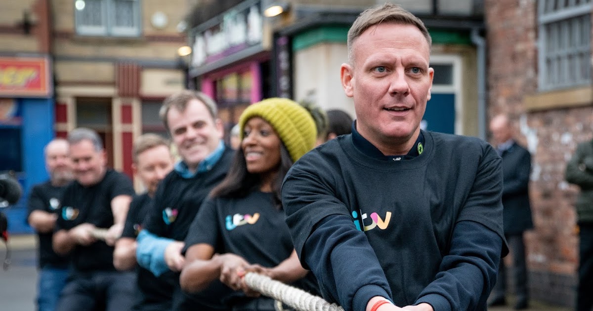 Coronation Street Blog: Corrie take on Army Tug of War team for a ...