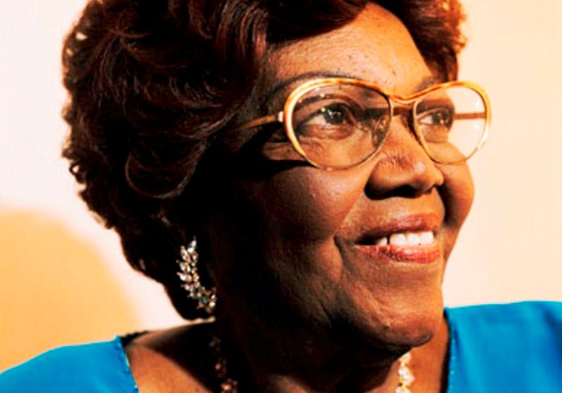 JOEL FERNANDO: MORRE DONA IVONE LARA, AOS 97 ANOS NO RIO DE JANEIRO