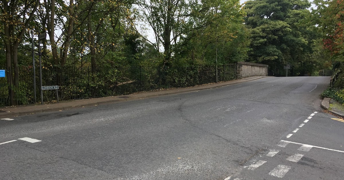 Cllr Craig Browne (Alderley Edge WARD): RAILWAY BRIDGE - RAISED KERBS