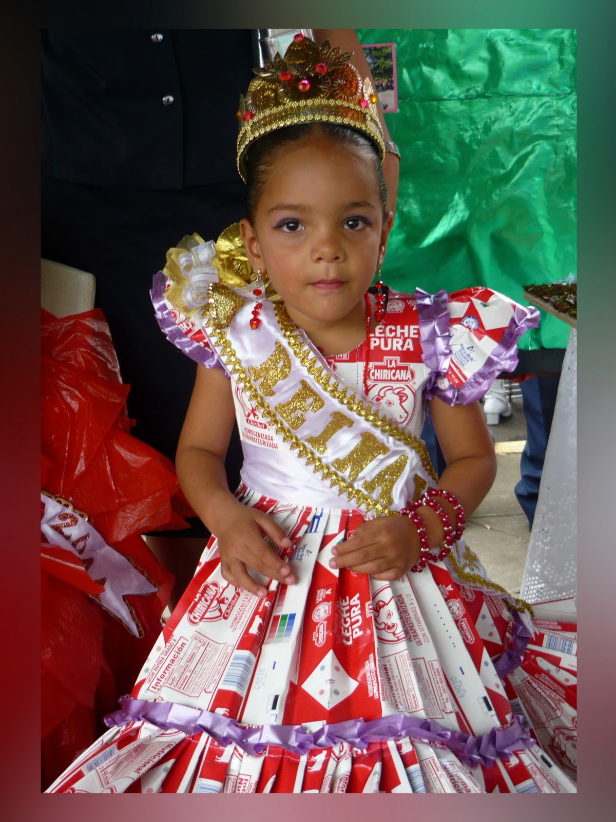 BIENVENIDOS: MODA RECICLABLE